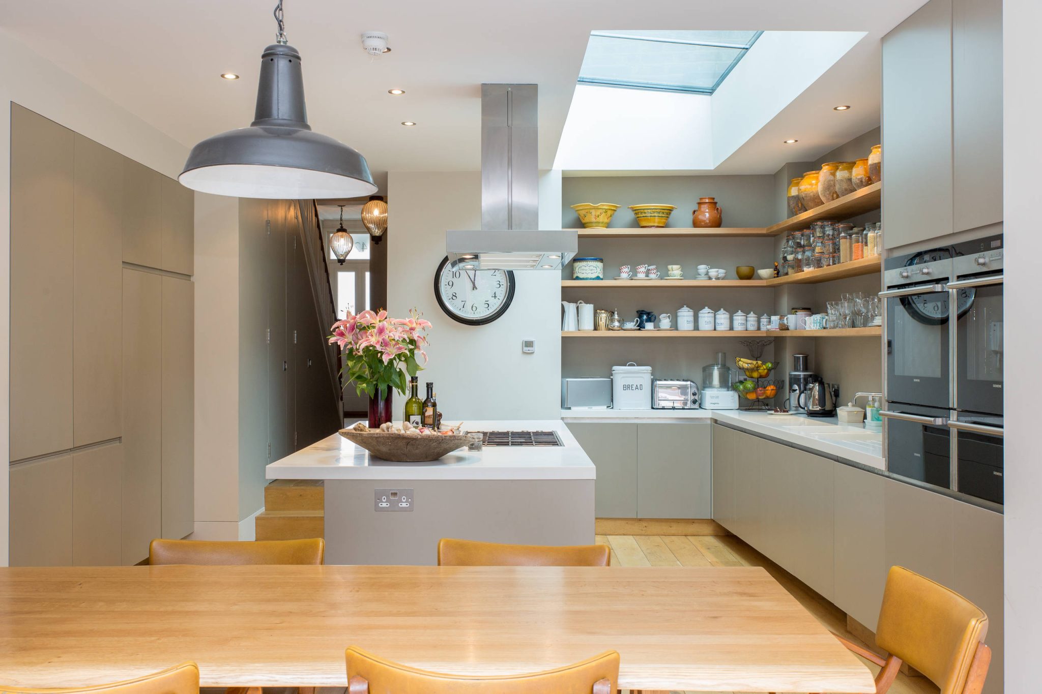 Understanding the Value of a Side Return Extension Kitchen - The ...